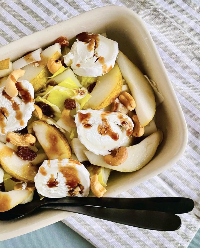 Witlofsalade met peer en geitenkaas - Renée's Eettafel